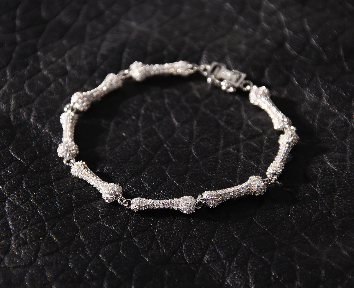 Fully iced bone interlaced bracelet - YELLOW GOLD – Bijouterie Gonin
